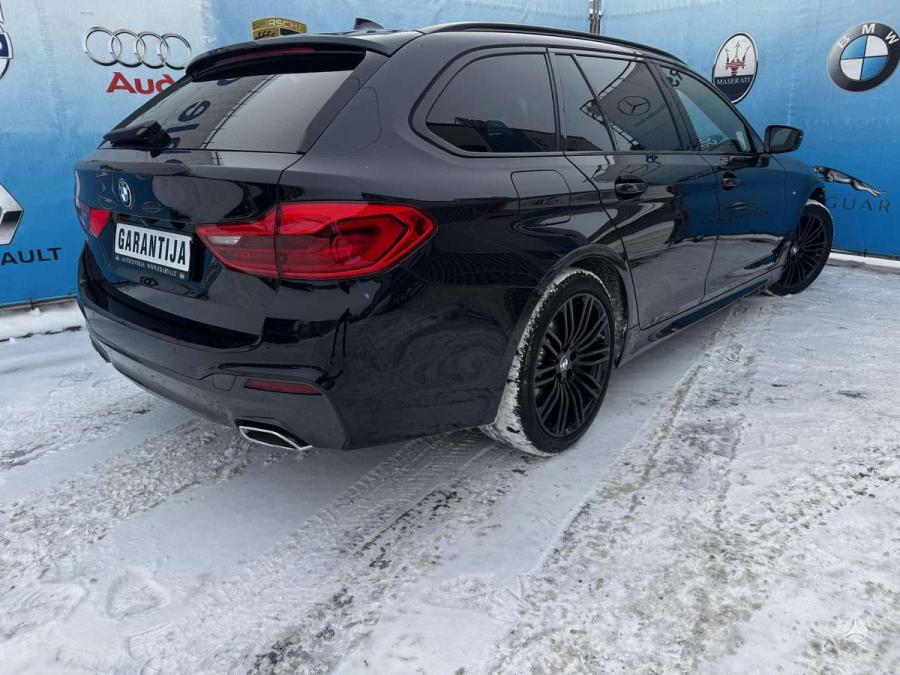 Blue BMW 540 2018 in Siauliai, with an engine capacity of 2.99 L and mileage of 188 thousand km for 22900 €, photo 4 on AUTOMOTO.COM.LV