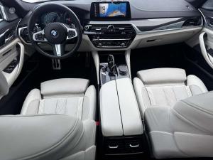Blue BMW 540 2018 in Siauliai, with an engine capacity of 2.99 L and mileage of 188 thousand km for 22900 €, photo 10 on AUTOMOTO.COM.LV