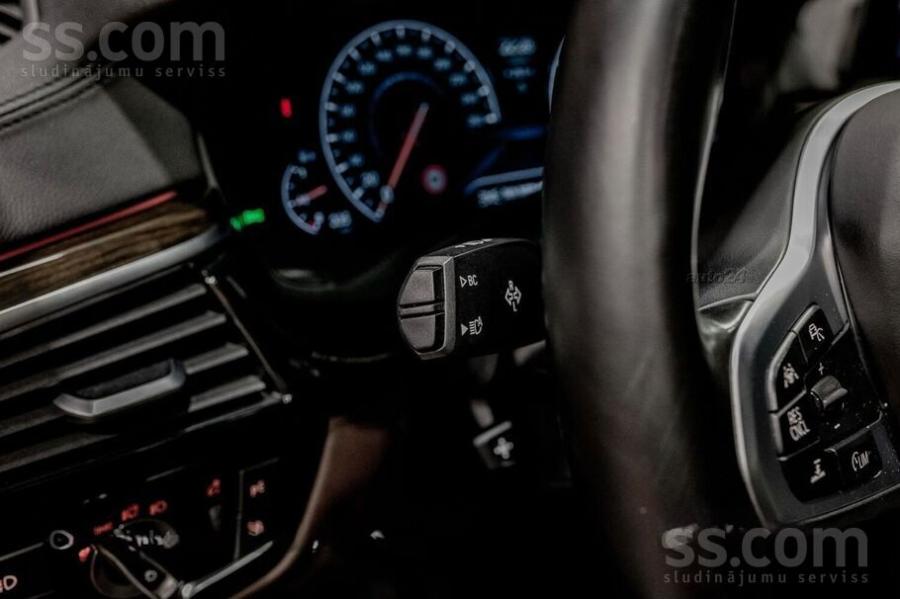 Zils BMW 540 2018 Rīga, ar dzinēja tilpumu 3.00 L un nobraukumu 185 tūkst. km par 30500 €, foto 21 vietnē AUTOMOTO.COM.LV
