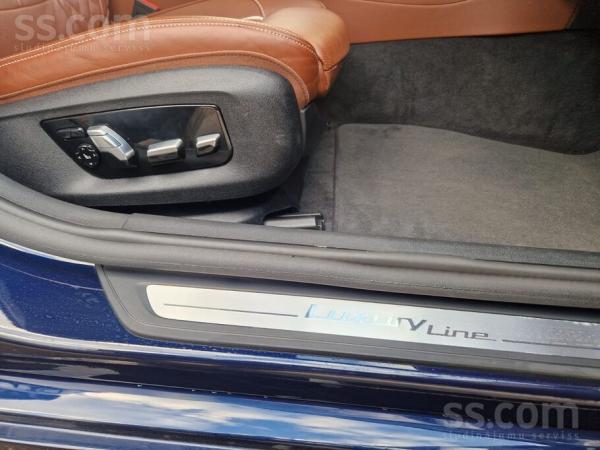 Blue BMW 540 2021 in Riga, with an engine capacity of 3.00 L and mileage of 222 thousand km for 35000 €, photo 11 on AUTOMOTO.COM.LV
