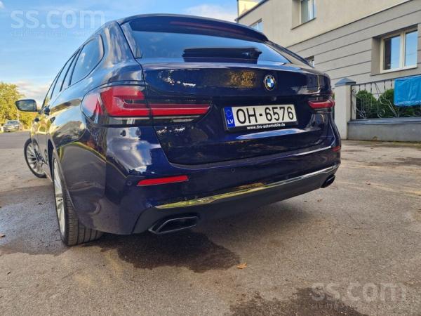 Blue BMW 540 2021 in Riga, with an engine capacity of 3.00 L and mileage of 222 thousand km for 33000 €, photo 4 on AUTOMOTO.COM.LV