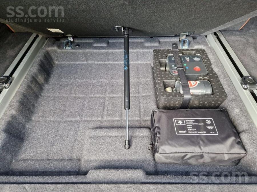 Zils BMW 540 2021 Rīga, ar dzinēja tilpumu 3.00 L un nobraukumu 222 tūkst. km par 33000 €, foto 8 vietnē AUTOMOTO.COM.LV
