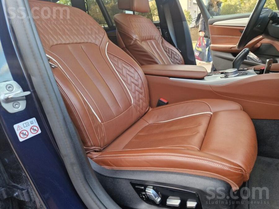 Zils BMW 540 2021 Rīga, ar dzinēja tilpumu 3.00 L un nobraukumu 222 tūkst. km par 33000 €, foto 10 vietnē AUTOMOTO.COM.LV