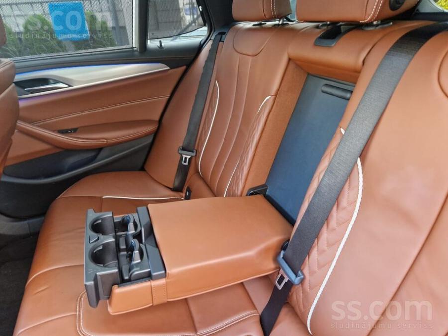 Zils BMW 540 2021 Rīga, ar dzinēja tilpumu 3.00 L un nobraukumu 222 tūkst. km par 33000 €, foto 15 vietnē AUTOMOTO.COM.LV