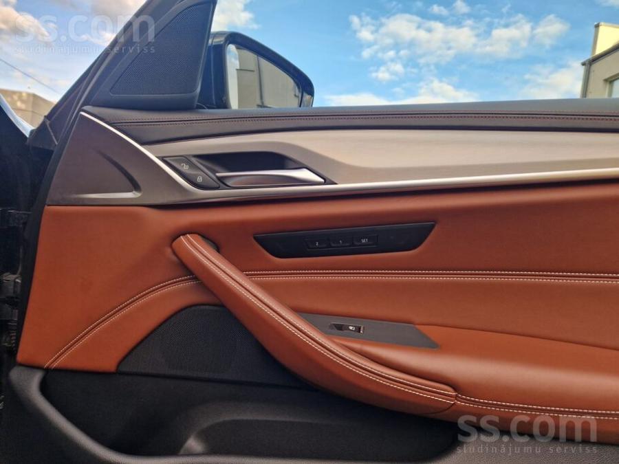 Zils BMW 540 2021 Rīga, ar dzinēja tilpumu 3.00 L un nobraukumu 222 tūkst. km par 33000 €, foto 17 vietnē AUTOMOTO.COM.LV