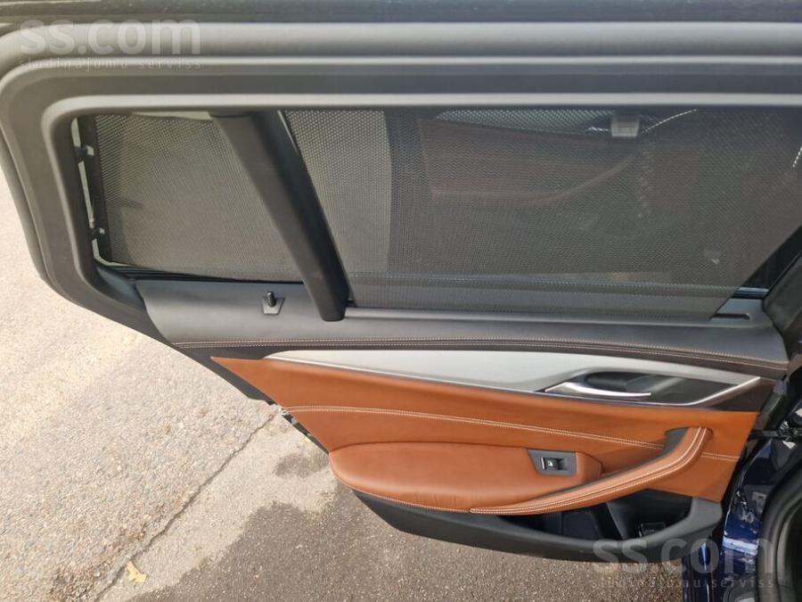 Zils BMW 540 2021 Rīga, ar dzinēja tilpumu 3.00 L un nobraukumu 222 tūkst. km par 33000 €, foto 18 vietnē AUTOMOTO.COM.LV
