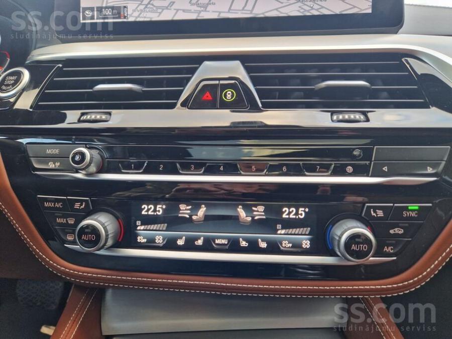 Zils BMW 540 2021 Rīga, ar dzinēja tilpumu 3.00 L un nobraukumu 222 tūkst. km par 33000 €, foto 26 vietnē AUTOMOTO.COM.LV