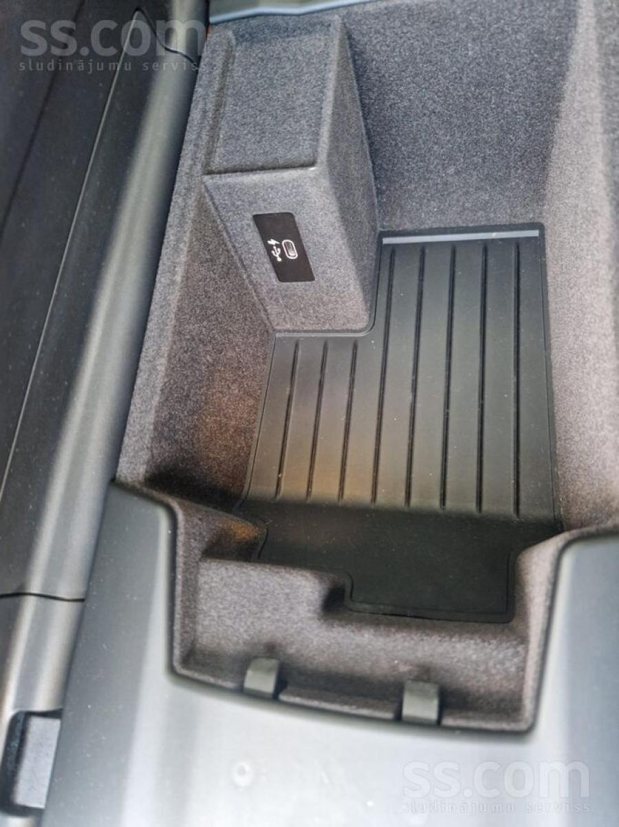 Zils BMW 540 2021 Rīga, ar dzinēja tilpumu 3.00 L un nobraukumu 222 tūkst. km par 33000 €, foto 27 vietnē AUTOMOTO.COM.LV