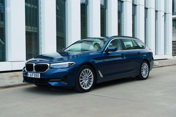 BMW 540 2021 in Vilnius on AUTOMOTO.COM.LV Blue BMW 540 2021 in Vilnius, with an engine capacity of 2.99 L and mileage of 93 thousand km for 33490 €, photo 1 on AUTOMOTO.COM.LV