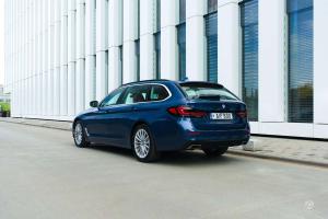 Синий БМВ 540 2021 в Вильнюс, объемом двигателя 2.99 л и пробегом 93 тыс. км за 33490 €, фото 3 на AUTOMOTO.COM.LV