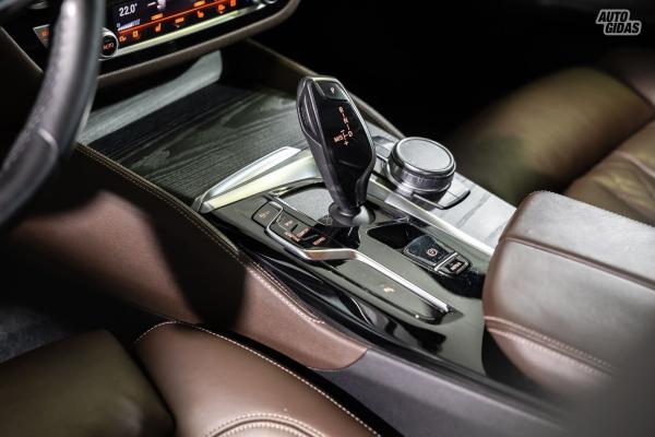Zils BMW 540 2022 Viļņa, ar dzinēja tilpumu 3.00 L un nobraukumu 157 tūkst. km par 38776 €, foto 11 vietnē AUTOMOTO.COM.LV