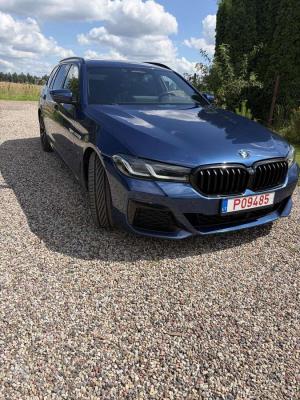 Blue BMW 540 2022 in Vievis, with an engine capacity of 2.99 L and mileage of 294 thousand km for 25500 €, photo 4 on AUTOMOTO.COM.LV