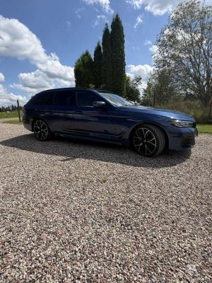 Blue BMW 540 2022 in Vievis, with an engine capacity of 2.99 L and mileage of 294 thousand km for 25500 €, photo 5 on AUTOMOTO.COM.LV