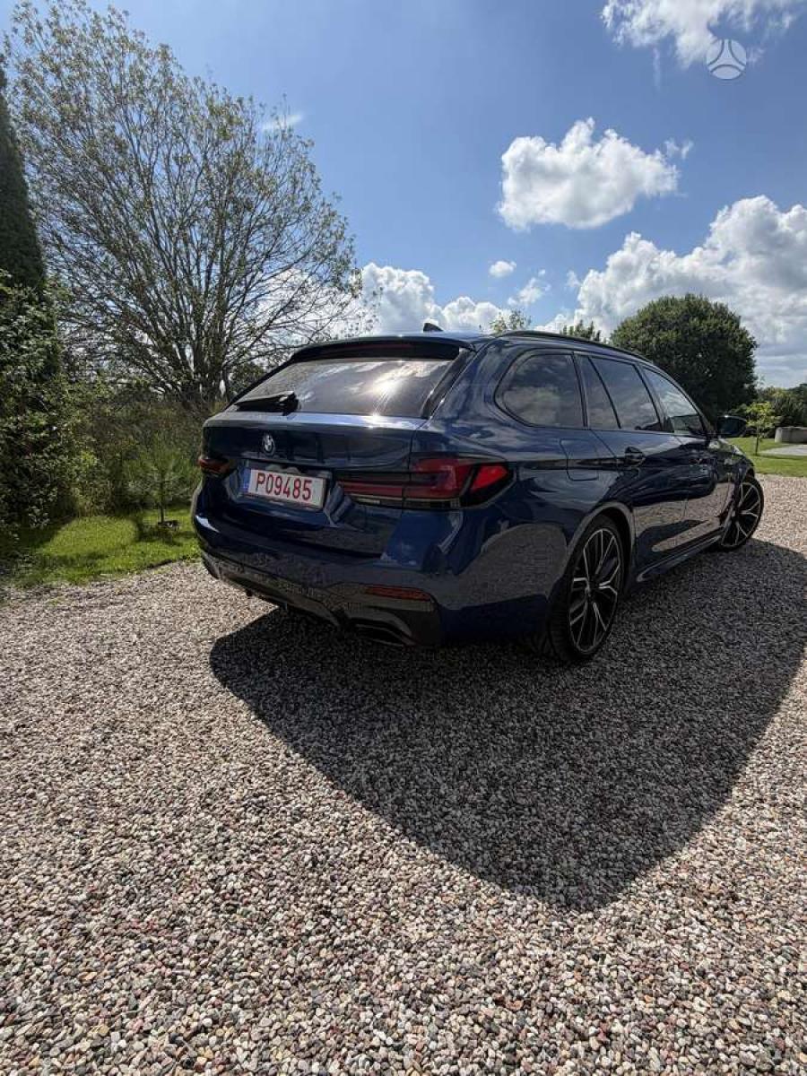 Blue BMW 540 2022 in Vievis, with an engine capacity of 2.99 L and mileage of 294 thousand km for 25500 €, photo 6 on AUTOMOTO.COM.LV