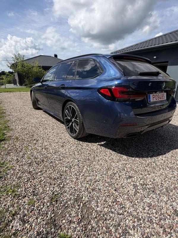 Zils BMW 540 2022 Vievis, ar dzinēja tilpumu 2.99 L un nobraukumu 294 tūkst. km par 25500 €, foto 7 vietnē AUTOMOTO.COM.LV
