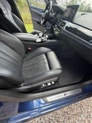 Blue BMW 540 2022 in Vievis, with an engine capacity of 2.99 L and mileage of 294 thousand km for 25500 €, photo 16 on AUTOMOTO.COM.LV