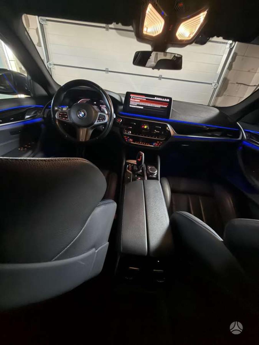 Blue BMW 540 2022 in Vievis, with an engine capacity of 2.99 L and mileage of 294 thousand km for 25500 €, photo 20 on AUTOMOTO.COM.LV