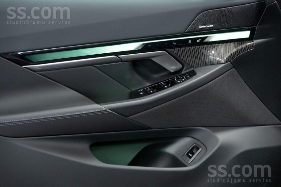 Zils BMW 540 2025 Rīga, ar dzinēja tilpumu 3.00 L un nobraukumu 51 tūkst. km par 67500 €, foto 25 vietnē AUTOMOTO.COM.LV