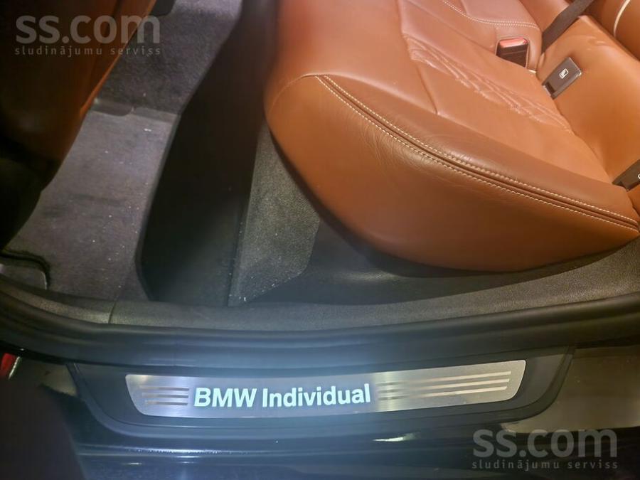 Brown BMW 540 2018 in Riga, with an engine capacity of 3.00 L and mileage of 254 thousand km for 25000 €, photo 21 on AUTOMOTO.COM.LV