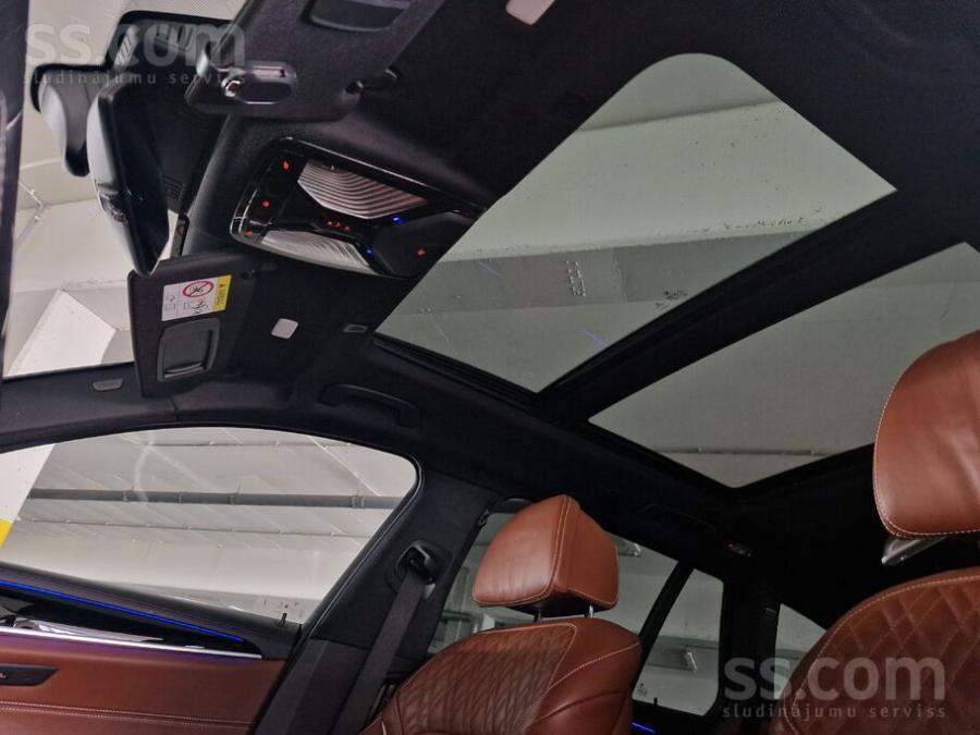Brown BMW 540 2018 in Riga, with an engine capacity of 3.00 L and mileage of 254 thousand km for 25000 €, photo 23 on AUTOMOTO.COM.LV