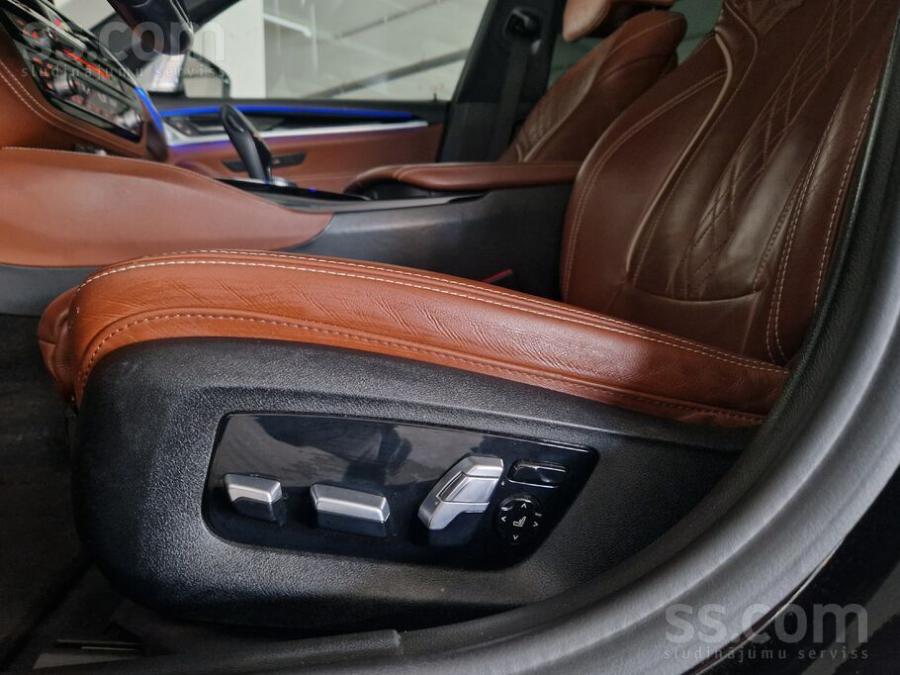 Brown BMW 540 2018 in Riga, with an engine capacity of 3.00 L and mileage of 254 thousand km for 25000 €, photo 28 on AUTOMOTO.COM.LV