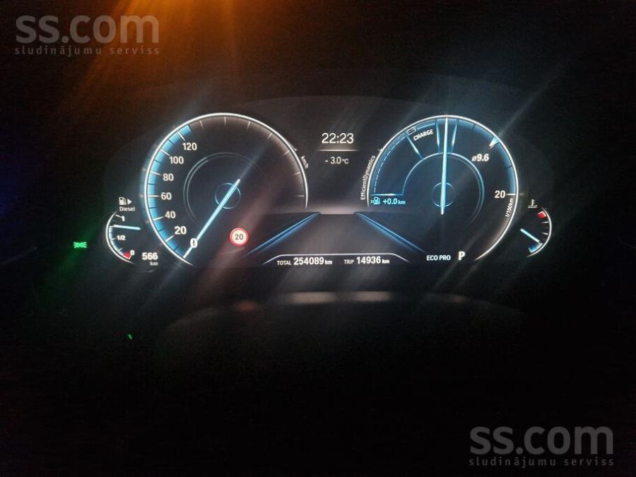 Brown BMW 540 2018 in Riga, with an engine capacity of 3.00 L and mileage of 254 thousand km for 25000 €, photo 32 on AUTOMOTO.COM.LV