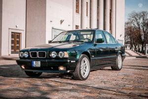 Green BMW 540 1995 in Daugavpils, with an engine capacity of 4.00 L and mileage of 300 thousand km for 14900 €, photo 2 on AUTOMOTO.COM.LV