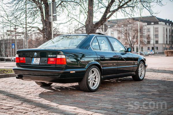 Zaļš BMW 540 1995 Daugavpils, ar dzinēja tilpumu 4.00 L un nobraukumu 300 tūkst. km par 14900 €, foto 4 vietnē AUTOMOTO.COM.LV
