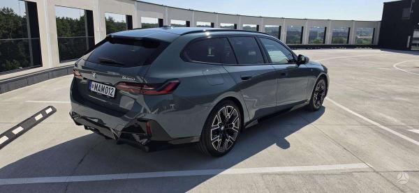 Zaļš BMW 540 2025 Viļņa, ar dzinēja tilpumu 2.99 L un nobraukumu 16 tūkst. km par 72000 €, foto 8 vietnē AUTOMOTO.COM.LV