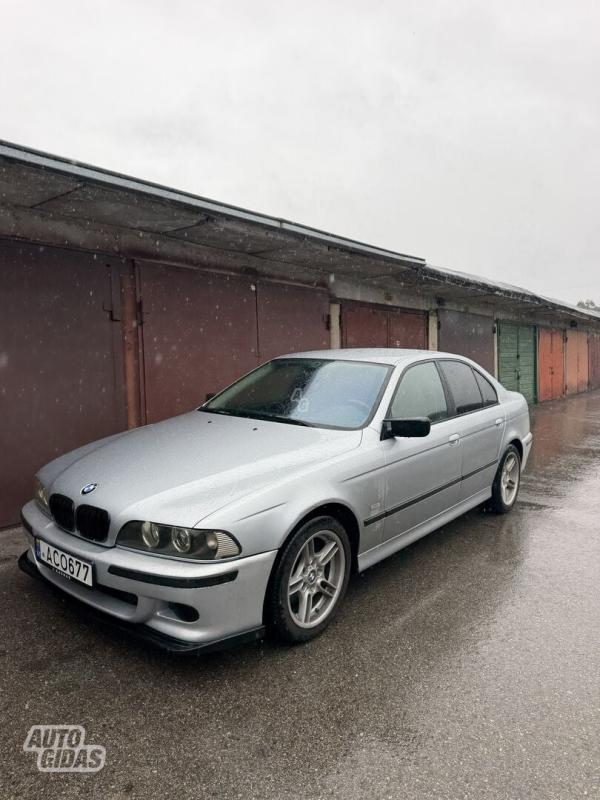 Pelēks BMW 540 1998 Kauņa, ar dzinēja tilpumu 4.40 L un nobraukumu 0 tūkst. km par 6600 €, foto 1 vietnē AUTOMOTO.COM.LV