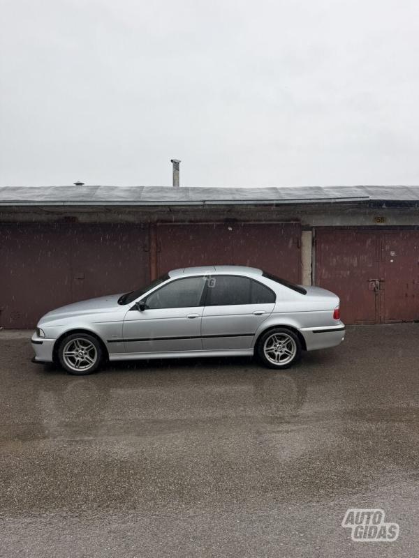 Pelēks BMW 540 1998 Kauņa, ar dzinēja tilpumu 4.40 L un nobraukumu 0 tūkst. km par 6600 €, foto 2 vietnē AUTOMOTO.COM.LV