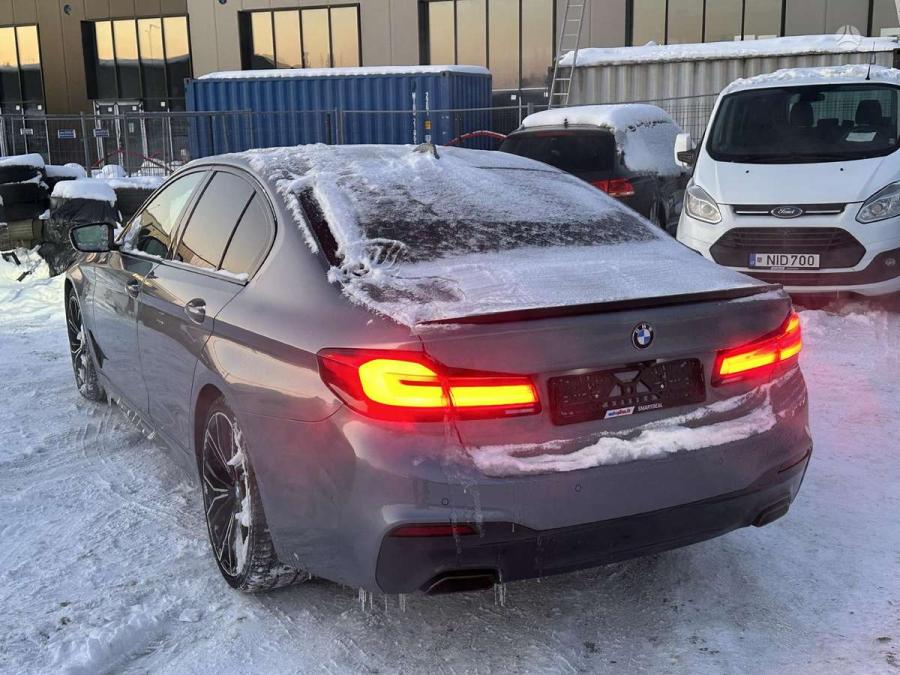 Pelēks BMW 540 2017 Kauņa, ar dzinēja tilpumu 3.00 L un nobraukumu 232 tūkst. km par 15300 €, foto 4 vietnē AUTOMOTO.COM.LV
