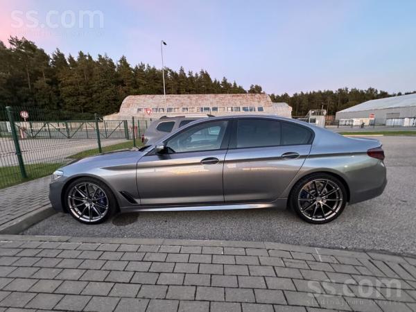 Pelēks BMW 540 2017 Rīga, ar dzinēja tilpumu 3.00 L un nobraukumu 113 tūkst. km par 32990 €, foto 4 vietnē AUTOMOTO.COM.LV