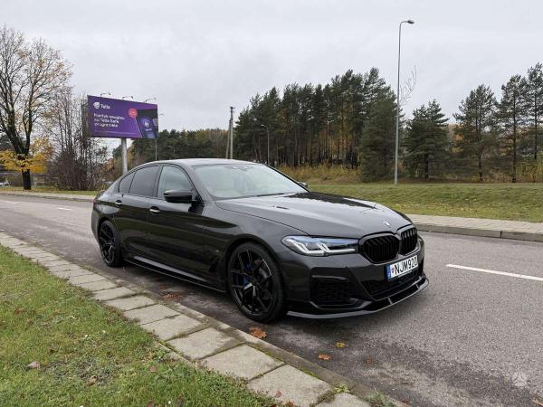 Grey BMW 540 2018 in Vilnius, with an engine capacity of 3.00 L and mileage of 180 thousand km for 25899 €, photo 8 on AUTOMOTO.COM.LV
