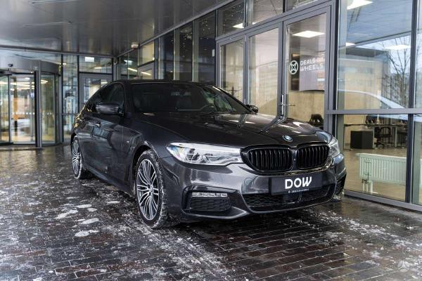 Pelēks BMW 540 2018 Viļņa, ar dzinēja tilpumu 2.99 L un nobraukumu 223 tūkst. km par 25900 €, foto 1 vietnē AUTOMOTO.COM.LV