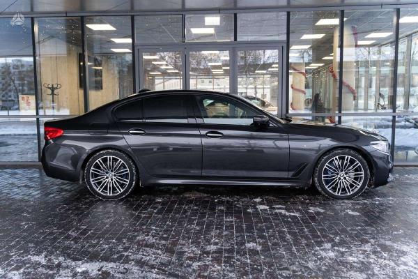 Pelēks BMW 540 2018 Viļņa, ar dzinēja tilpumu 2.99 L un nobraukumu 223 tūkst. km par 25900 €, foto 3 vietnē AUTOMOTO.COM.LV