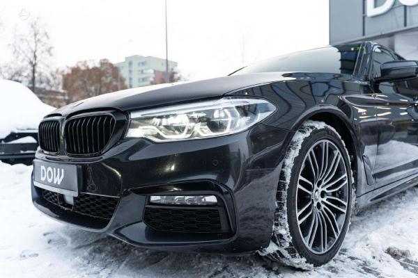 Pelēks BMW 540 2018 Viļņa, ar dzinēja tilpumu 2.99 L un nobraukumu 223 tūkst. km par 25900 €, foto 9 vietnē AUTOMOTO.COM.LV