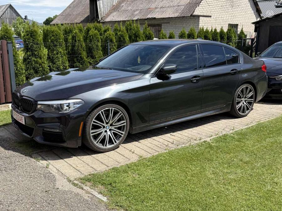 Grey BMW 540 2019 in Trakai, with an engine capacity of 3.00 L and mileage of 184 thousand km for 21000 €, photo 1 on AUTOMOTO.COM.LV
