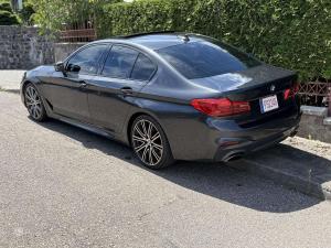 Grey BMW 540 2019 in Trakai, with an engine capacity of 3.00 L and mileage of 184 thousand km for 21000 €, photo 3 on AUTOMOTO.COM.LV