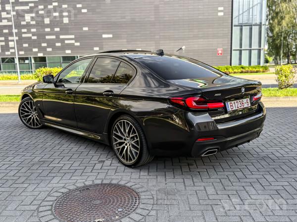 Pelēks BMW 540 2020 Jelgava, ar dzinēja tilpumu 3.00 L un nobraukumu 230 tūkst. km par 31700 €, foto 4 vietnē AUTOMOTO.COM.LV