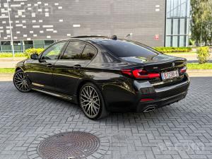 Pelēks BMW 540 2020 Jelgava, ar dzinēja tilpumu 3.00 L un nobraukumu 230 tūkst. km par 31700 €, foto 4 vietnē AUTOMOTO.COM.LV