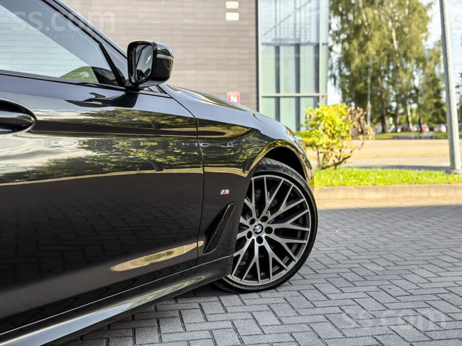 Pelēks BMW 540 2020 Jelgava, ar dzinēja tilpumu 3.00 L un nobraukumu 230 tūkst. km par 31700 €, foto 16 vietnē AUTOMOTO.COM.LV