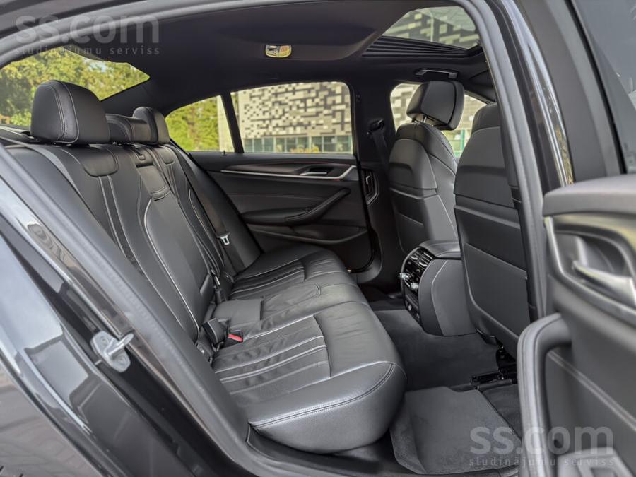 Pelēks BMW 540 2020 Jelgava, ar dzinēja tilpumu 3.00 L un nobraukumu 230 tūkst. km par 31700 €, foto 19 vietnē AUTOMOTO.COM.LV
