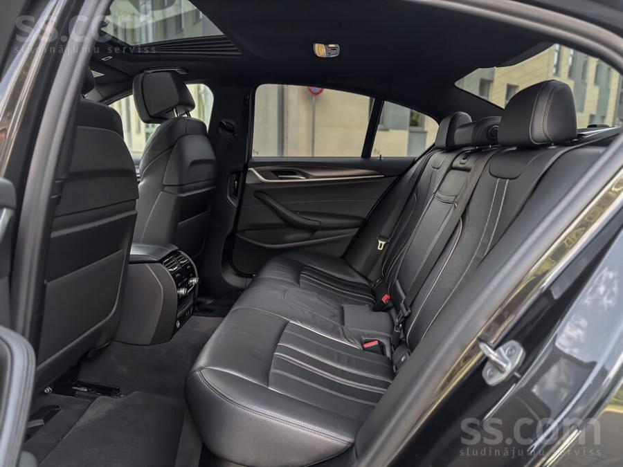 Pelēks BMW 540 2020 Jelgava, ar dzinēja tilpumu 3.00 L un nobraukumu 230 tūkst. km par 31700 €, foto 21 vietnē AUTOMOTO.COM.LV