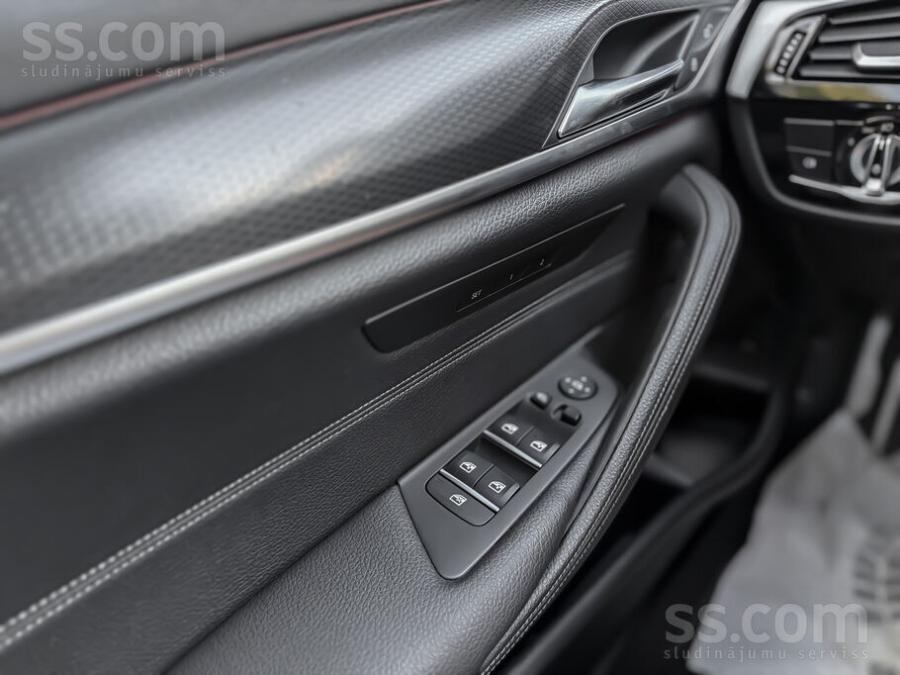 Pelēks BMW 540 2020 Jelgava, ar dzinēja tilpumu 3.00 L un nobraukumu 230 tūkst. km par 31700 €, foto 32 vietnē AUTOMOTO.COM.LV