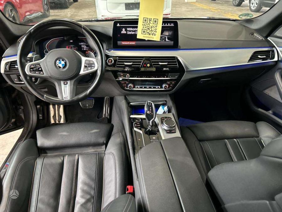 Pelēks BMW 540 2022 Viļņa, ar dzinēja tilpumu 2.99 L un nobraukumu 56 tūkst. km par 49900 €, foto 5 vietnē AUTOMOTO.COM.LV