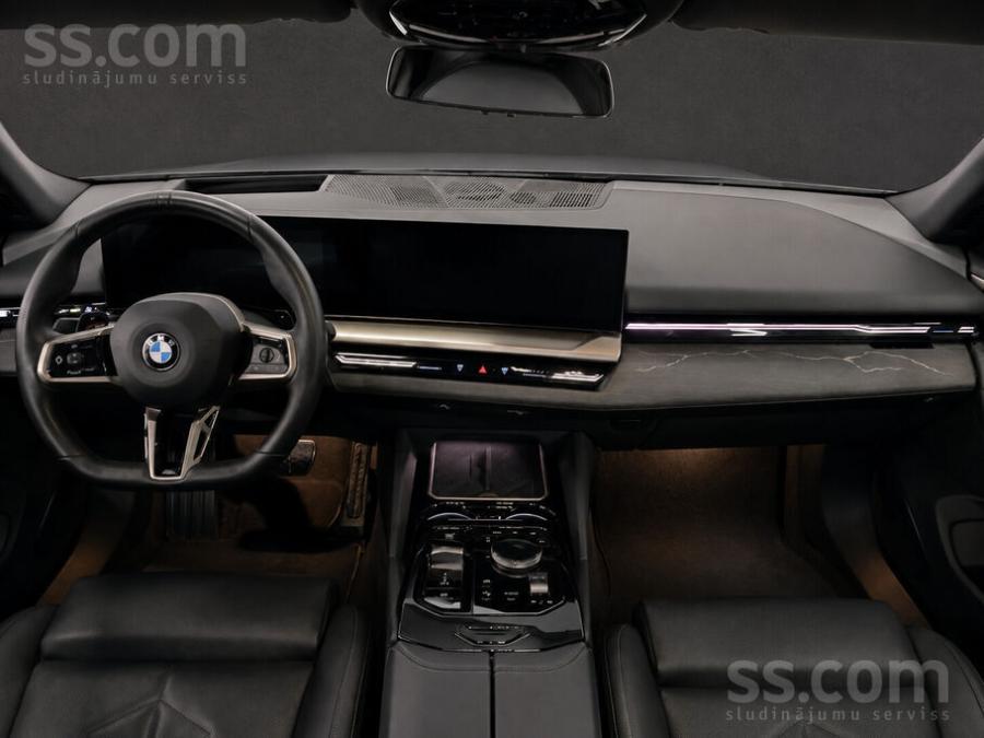 Grey BMW 540 2025 in Riga, with an engine capacity of 3.00 L and mileage of 73 thousand km for 72900 €, photo 7 on AUTOMOTO.COM.LV
