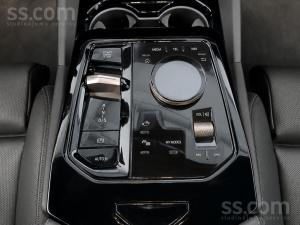 Grey BMW 540 2025 in Riga, with an engine capacity of 3.00 L and mileage of 73 thousand km for 72900 €, photo 11 on AUTOMOTO.COM.LV