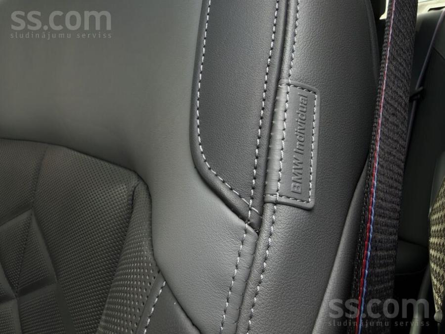 Grey BMW 540 2025 in Riga, with an engine capacity of 3.00 L and mileage of 73 thousand km for 72900 €, photo 26 on AUTOMOTO.COM.LV