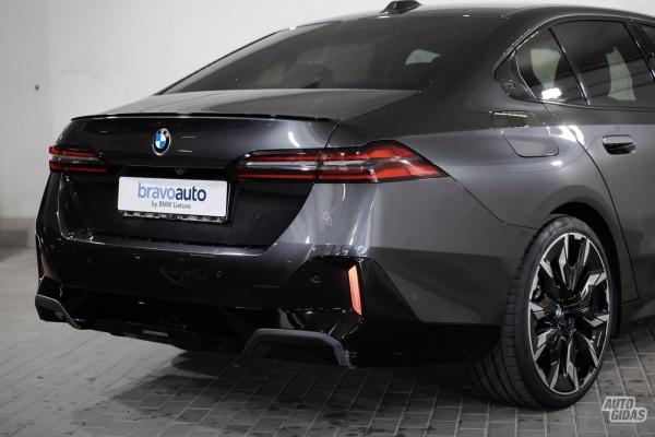 Grey BMW 540 2025 in Vilnius, with an engine capacity of 3.00 L and mileage of 64 thousand km for 65771 €, photo 11 on AUTOMOTO.COM.LV